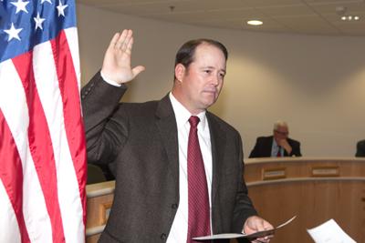EAC governing board swears in new member | Local News | eacourier.com