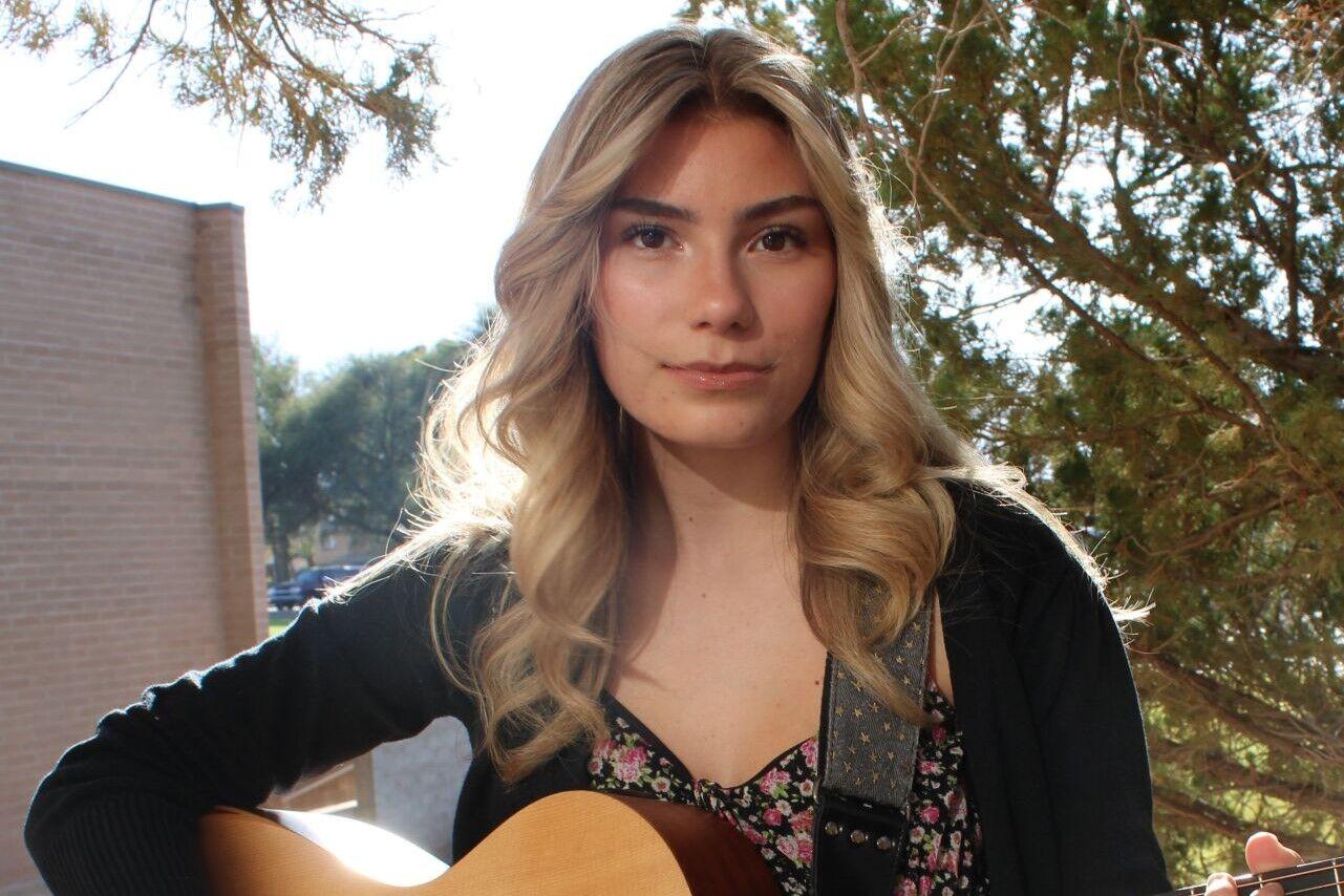 Hitting the right notes: Safford teen Zaylie Windsor hopes to expand ...