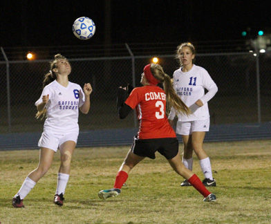 No. 2 Safford takes down No. 1 Combs | Local Sports | eacourier.com