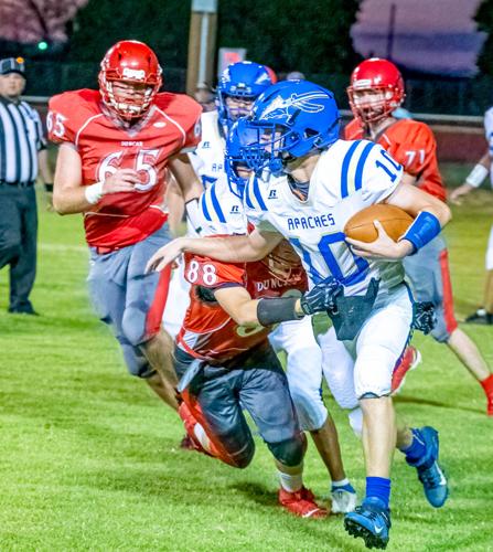Fort Thomas Apaches hand Duncan 48-30 loss | Sports | eacourier.com