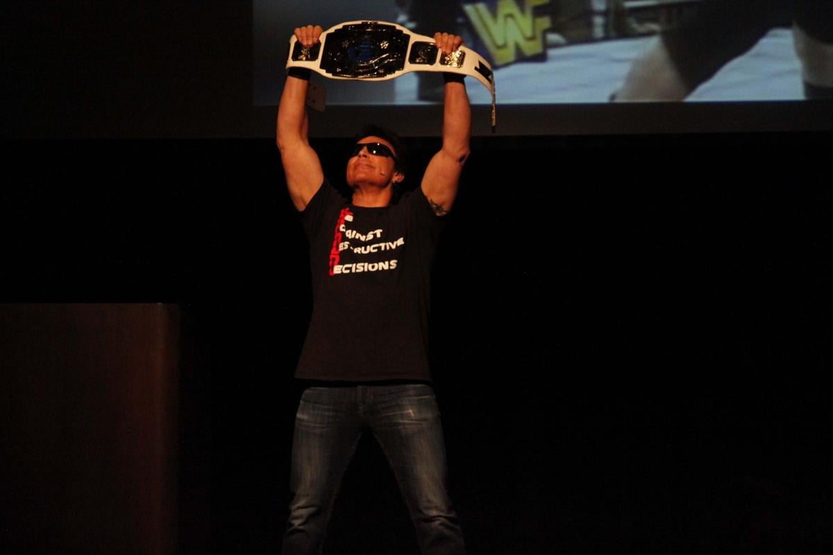 Former WWE champion Marc Mero offers inspiration to SHS students ...