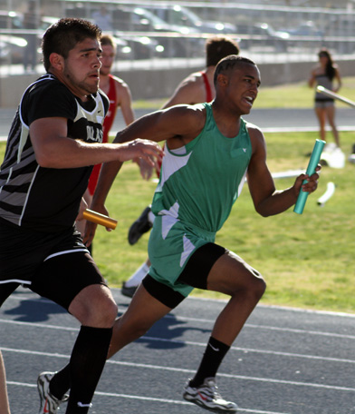 Safford track teams are victorious | Local Sports News | eacourier.com