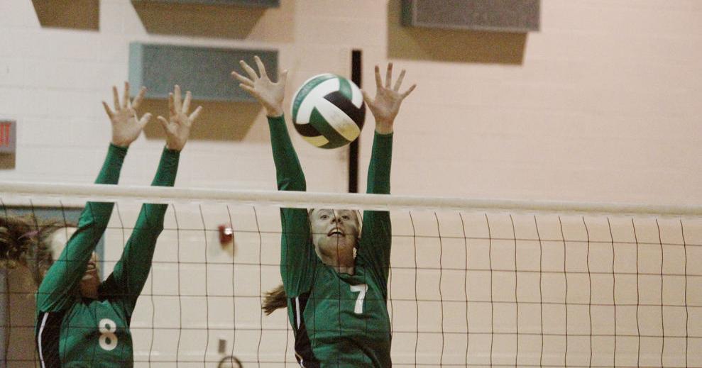 Eagles stop Vandals invasion | Local Sports | eacourier.com