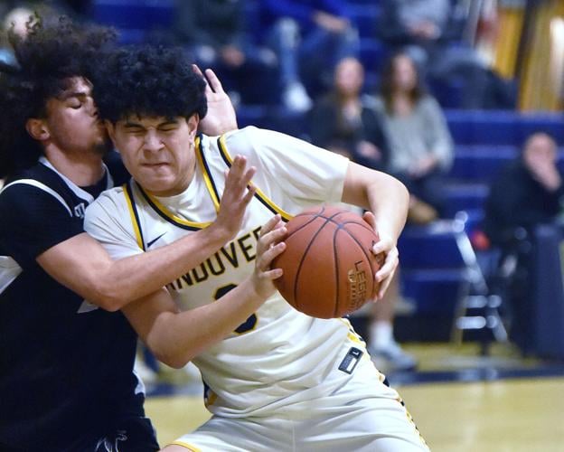 Andover boys lose tourney title to Cambridge R&L | Sports ...