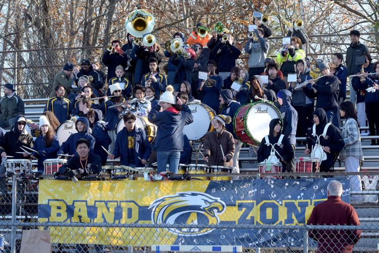 In their first Thanksgiving Day game, Andover seniors lead Warriors ...
