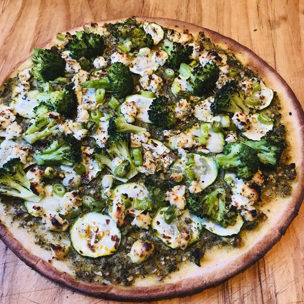 Pizzas with pizazz: Serve up something special with farm-fresh toppings ...