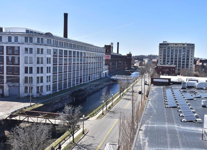 New bank branch, apartments coming to Lawrence's busiest intersection ...