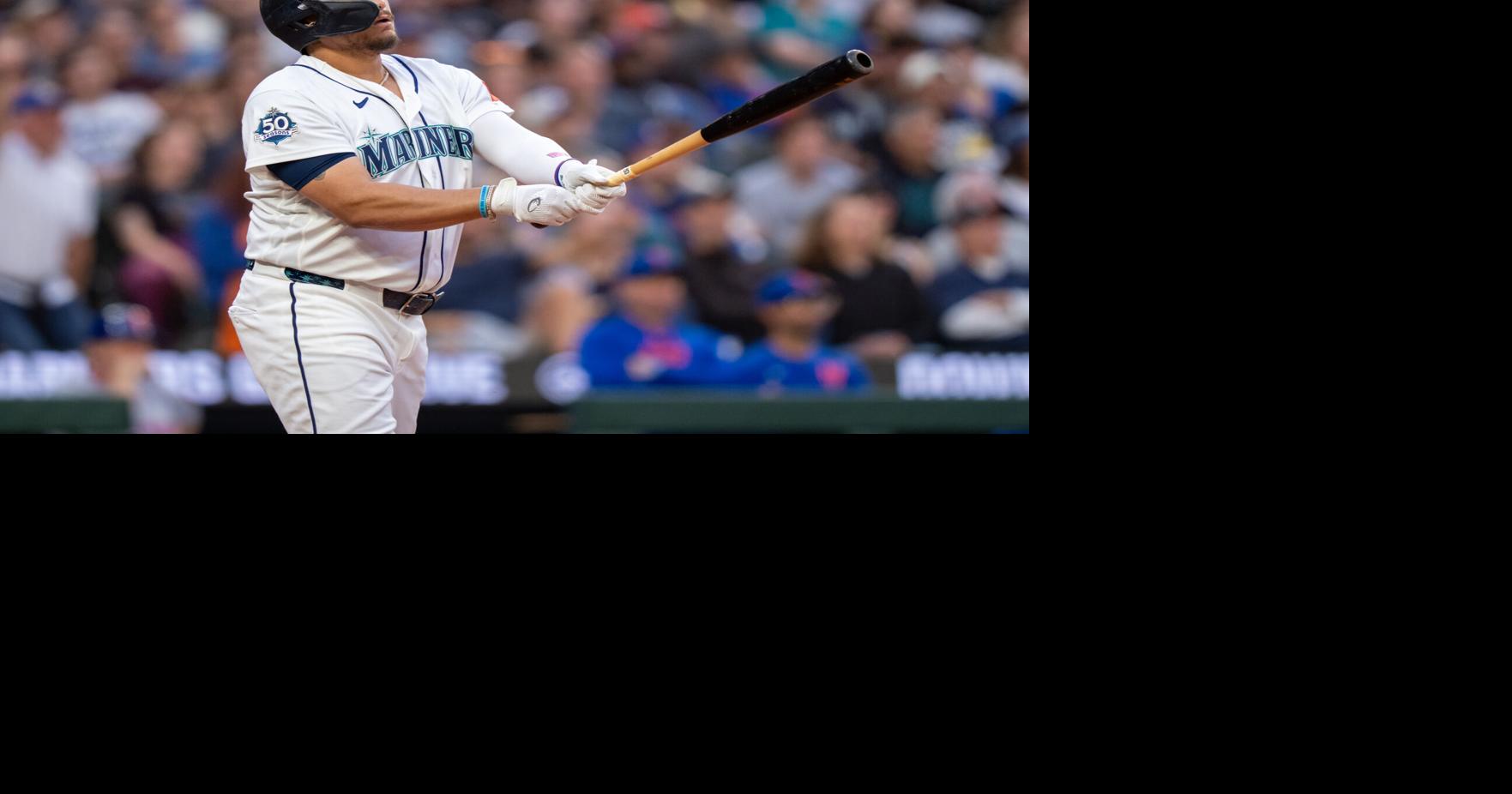 Mariners slugger Josh Naylor leaves game with back spasms after hitting ...