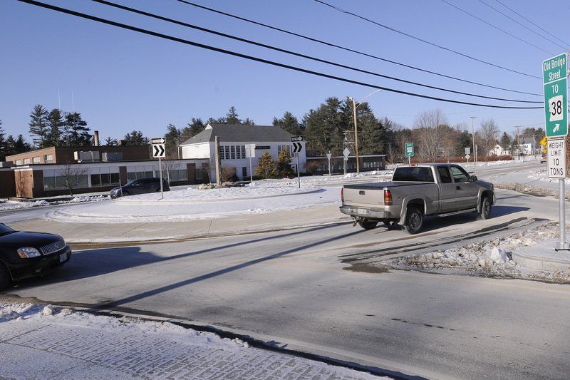 Pelham officials eye third roundabout | New Hampshire | eagletribune.com