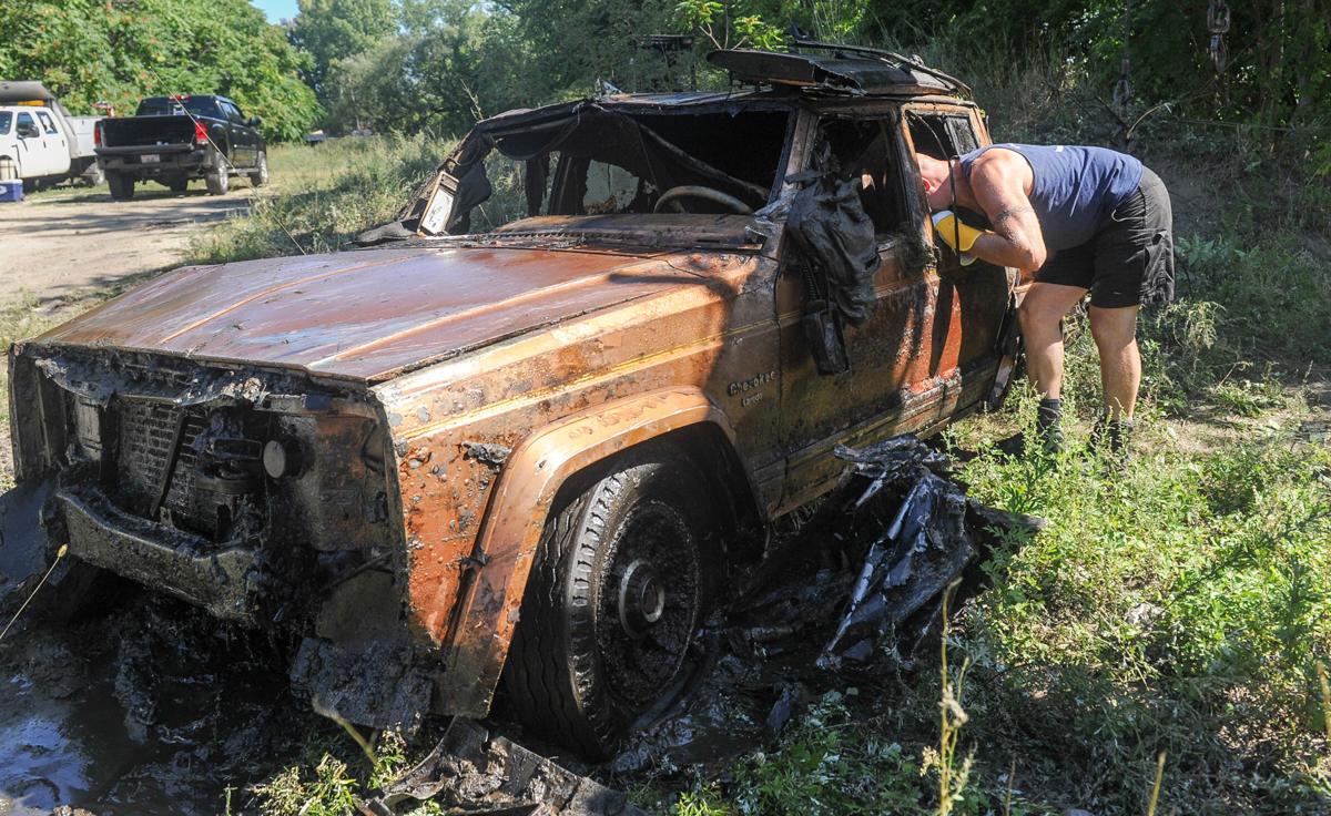 SLIDESHOW: CARS PULLED FROM RIVER | Gallery | eagletribune.com