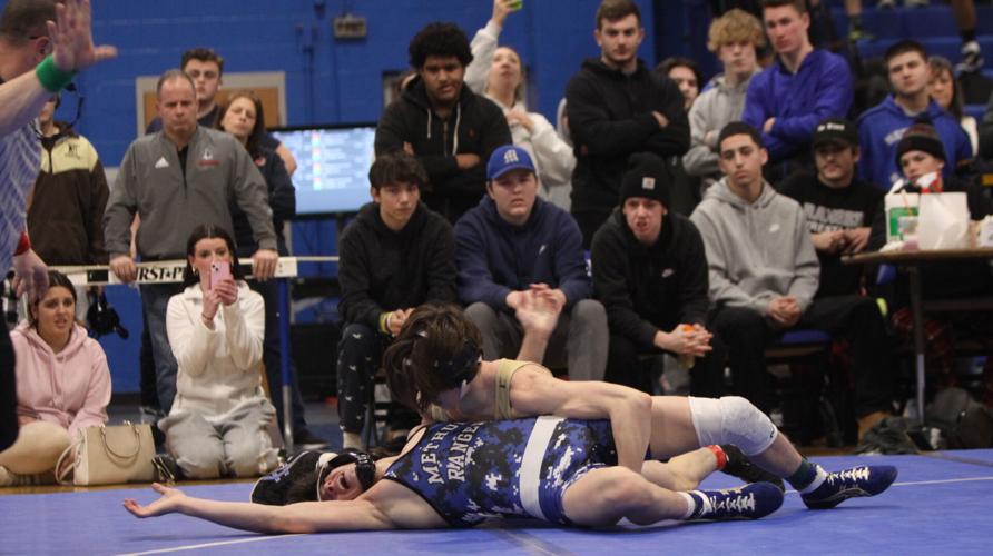 Division 1 North Sectional Wrestling: Bohenko, Blanchette lead Central ...