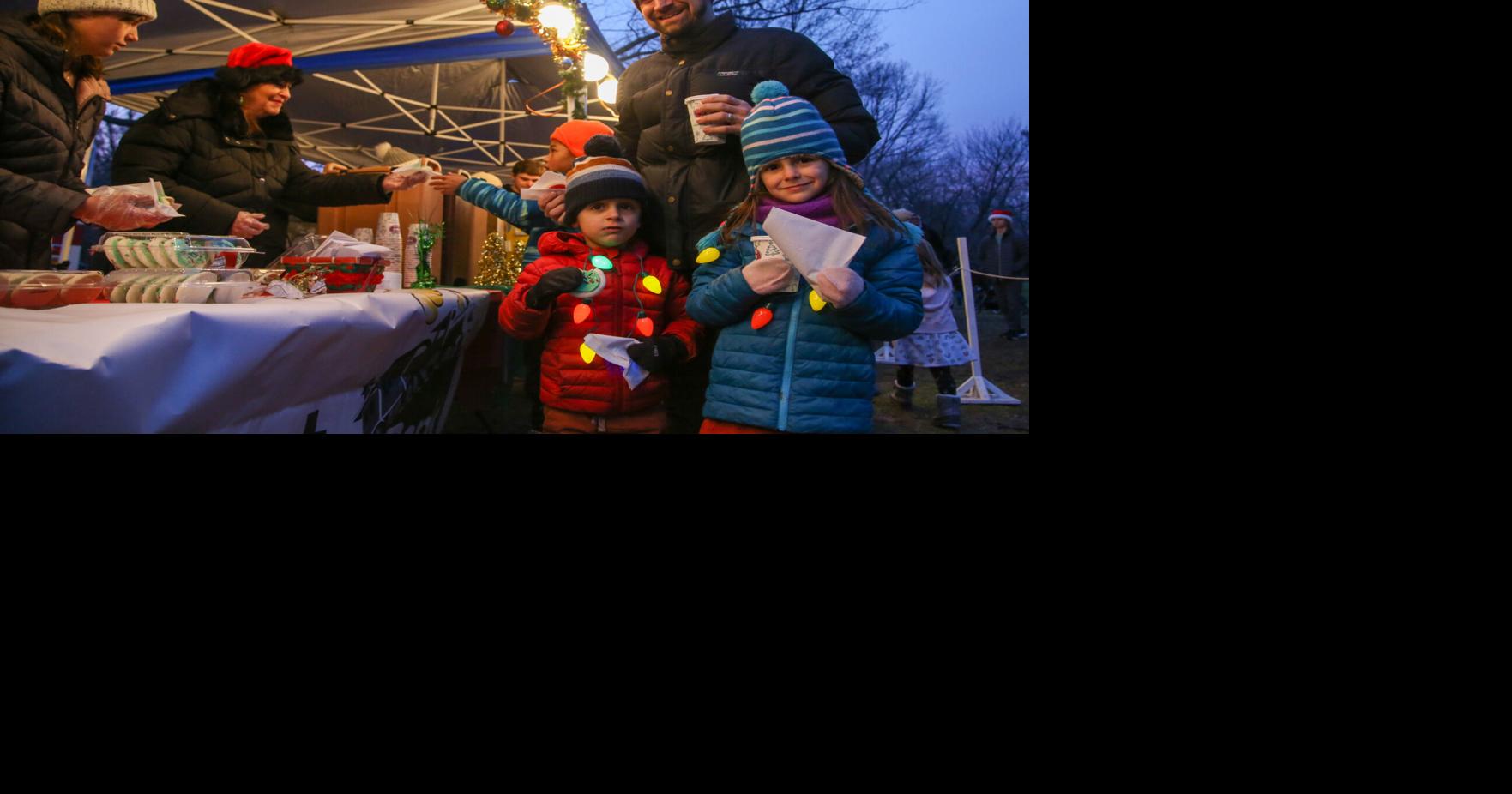 North Andover lights up Town Common | Merrimack Valley | eagletribune.com