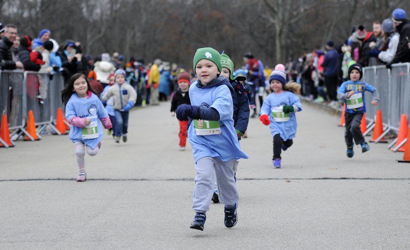Mannequin Challenge hits Feaster Five | Local News | eagletribune.com