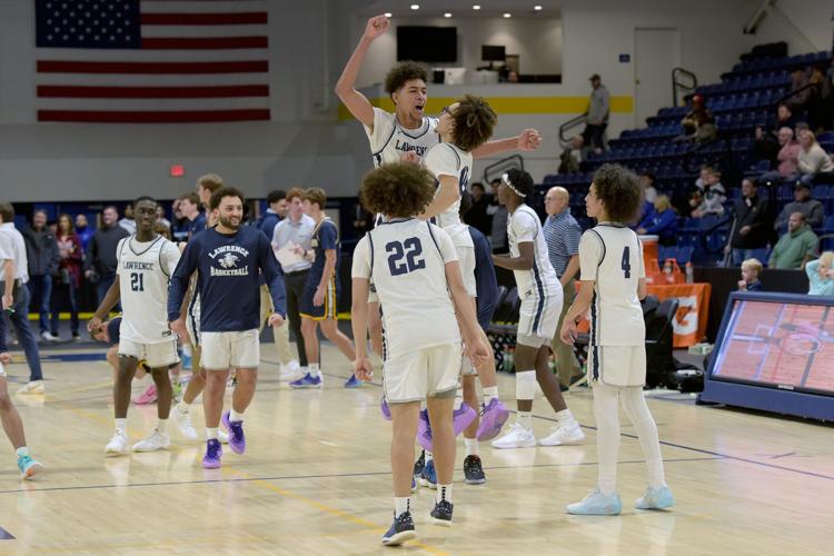 Three-point dagger: Lawrence's Rosario nails 30-foot three-pointer to ...