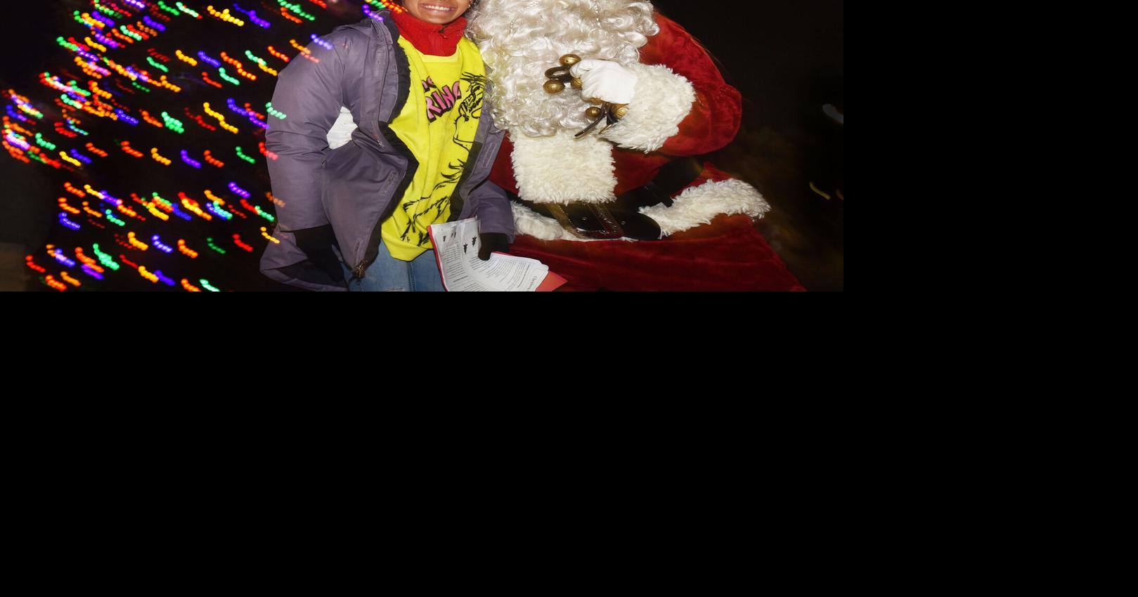 Methuen embraces Christmas spirit with Tree Lighting at the Loop ...