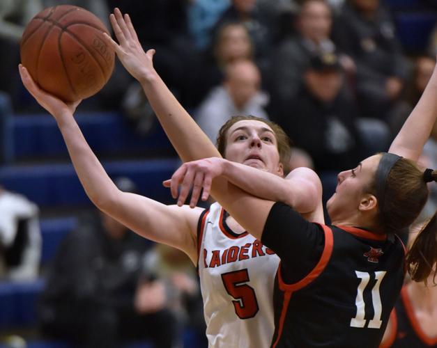 Girls Basketball: Dinges erupts for 39, Central tops North Andover in ...