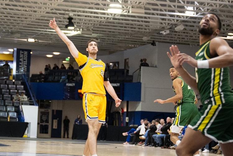 Freshman guard keys Merrimack getting to historic night | Sports ...
