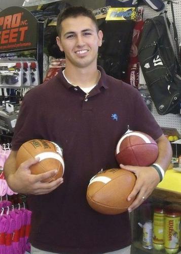 Londonderry football's Lauzon will be allowed to coach Saturday ...