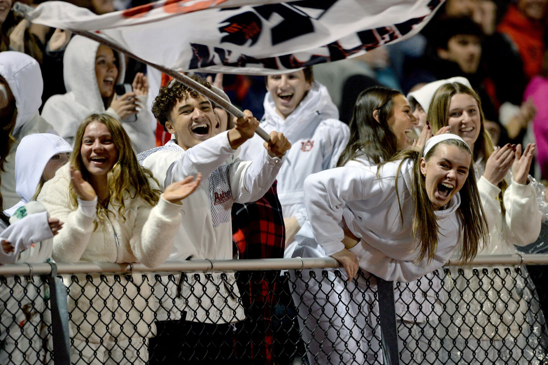 No. 4 Pinkerton stuns previously undefeated No. 1 Bedford, 27-13 ...