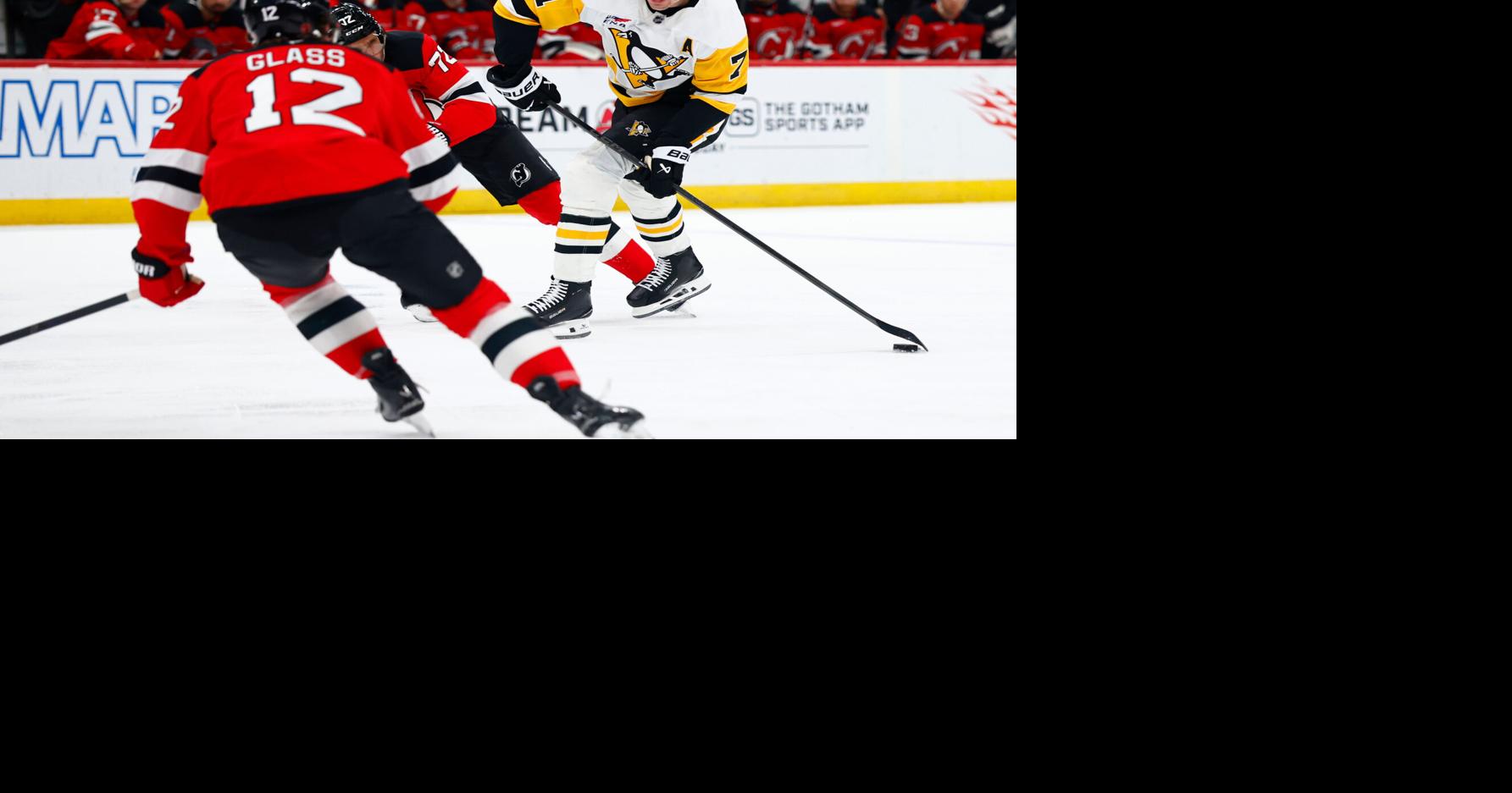 Malkin, Crosby and Letang help the Penguins beat the Devils to clinch a ...