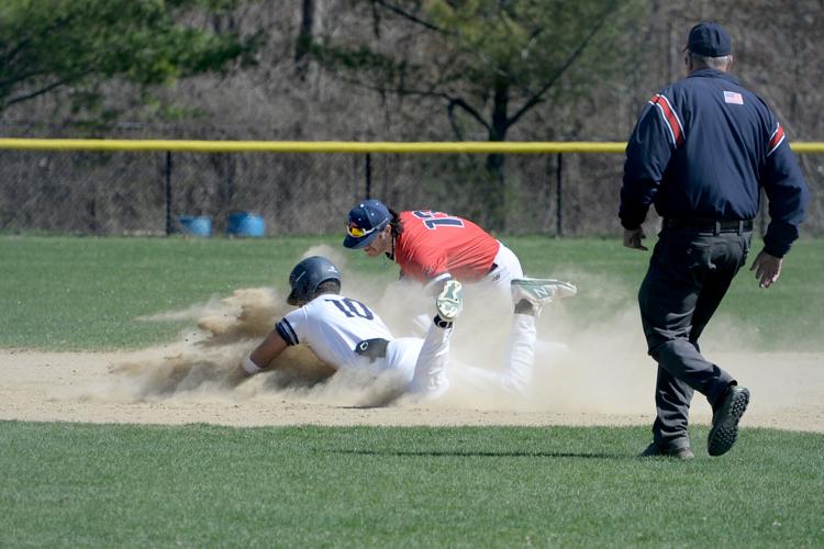 Running Wild: Central has its way with Lancers in win | Sports ...
