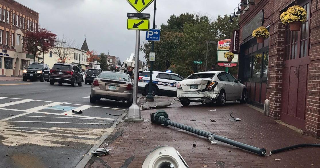 Car crashes into Halligan Tavern, police remain on scene | New ...