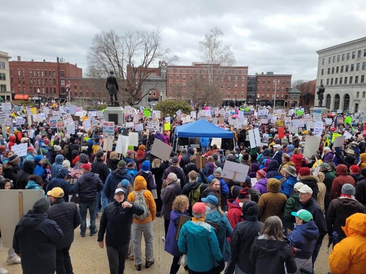 Protesters pack streets in push against Trump, Musk | Photos ...
