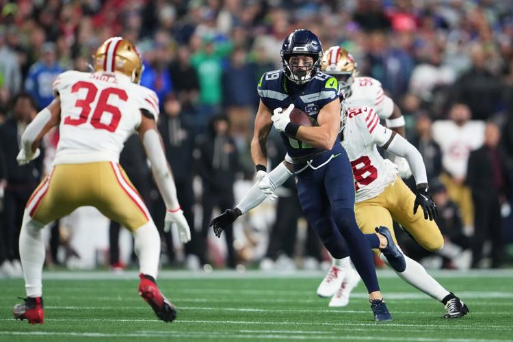 Big time for Bobo: Growing up in North Andover as Pats fan, Seahawk ...