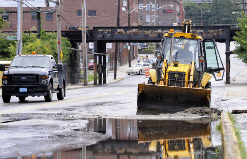 Water main break affects thousands across city | Local News ...