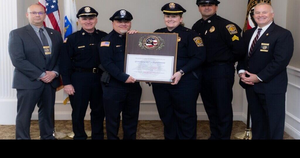 Groveland Police Department earns accreditation | News | eagletribune.com