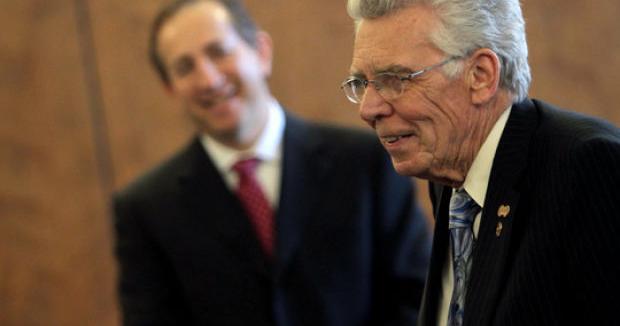 Family, friends of David Swartz unveil plaque to his hero | Local News ...