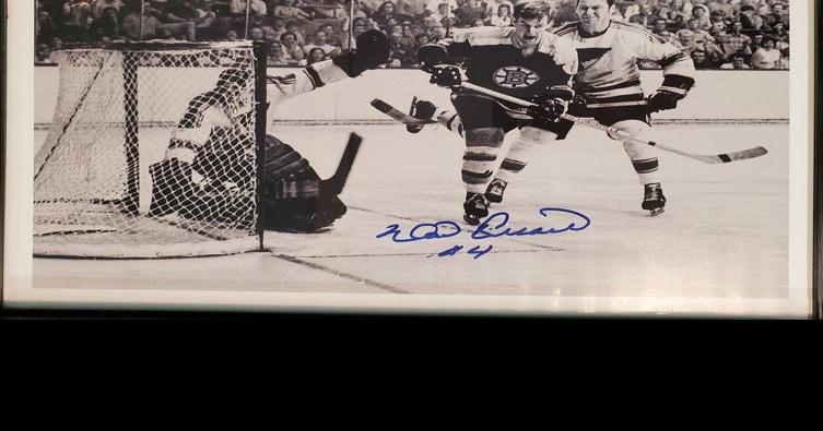 The other guy in the famous Orr photo | National Sports | eagletribune.com