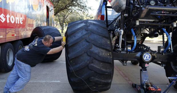 Old-school car show celebrates hot rods, muscle cars, big trucks | News ...