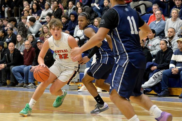 NH Boys Basketball Preview: New Faces, High Hopes -- Salem has new boss ...