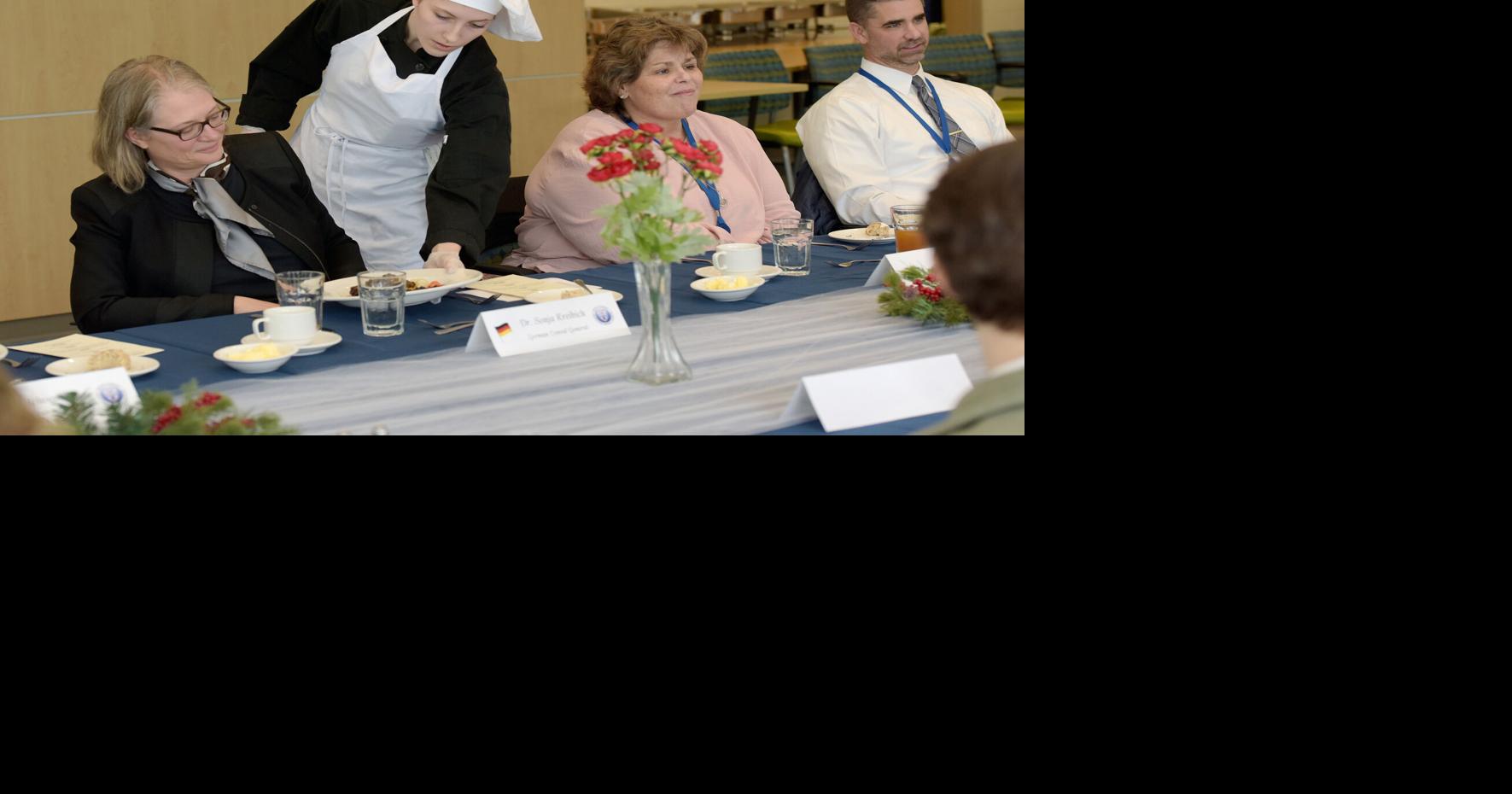 German consul general visits Salem High | | eagletribune.com