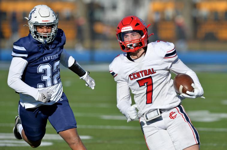 Battle of the two Lawrence based teams: From start to finish, Raiders ...