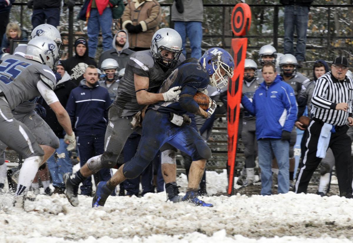 Slideshow: Methuen vs Dracut Football | Gallery | eagletribune.com