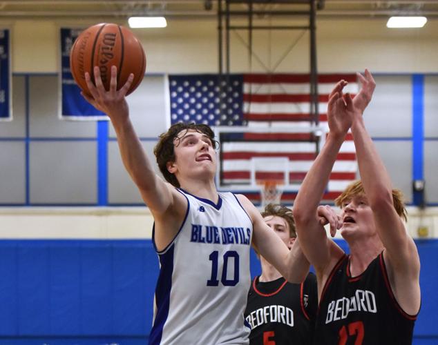 Photos from Salem boys hoops vs. Bedford | Sports | eagletribune.com