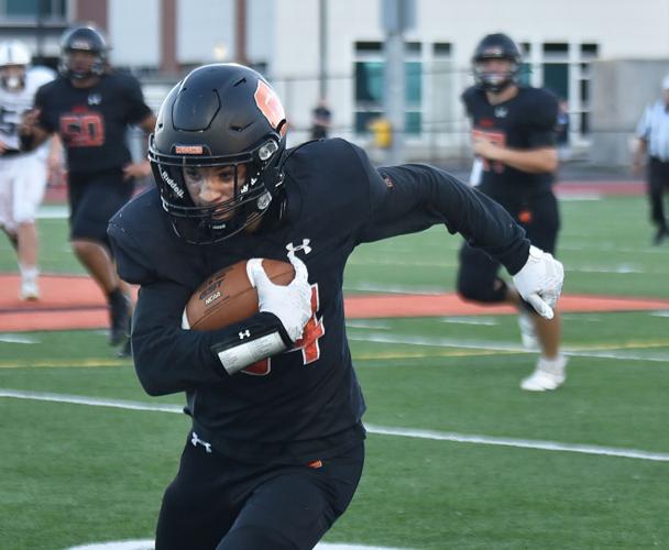 Speed from every angle: Suero, Reggies run Generals off the turf for ...