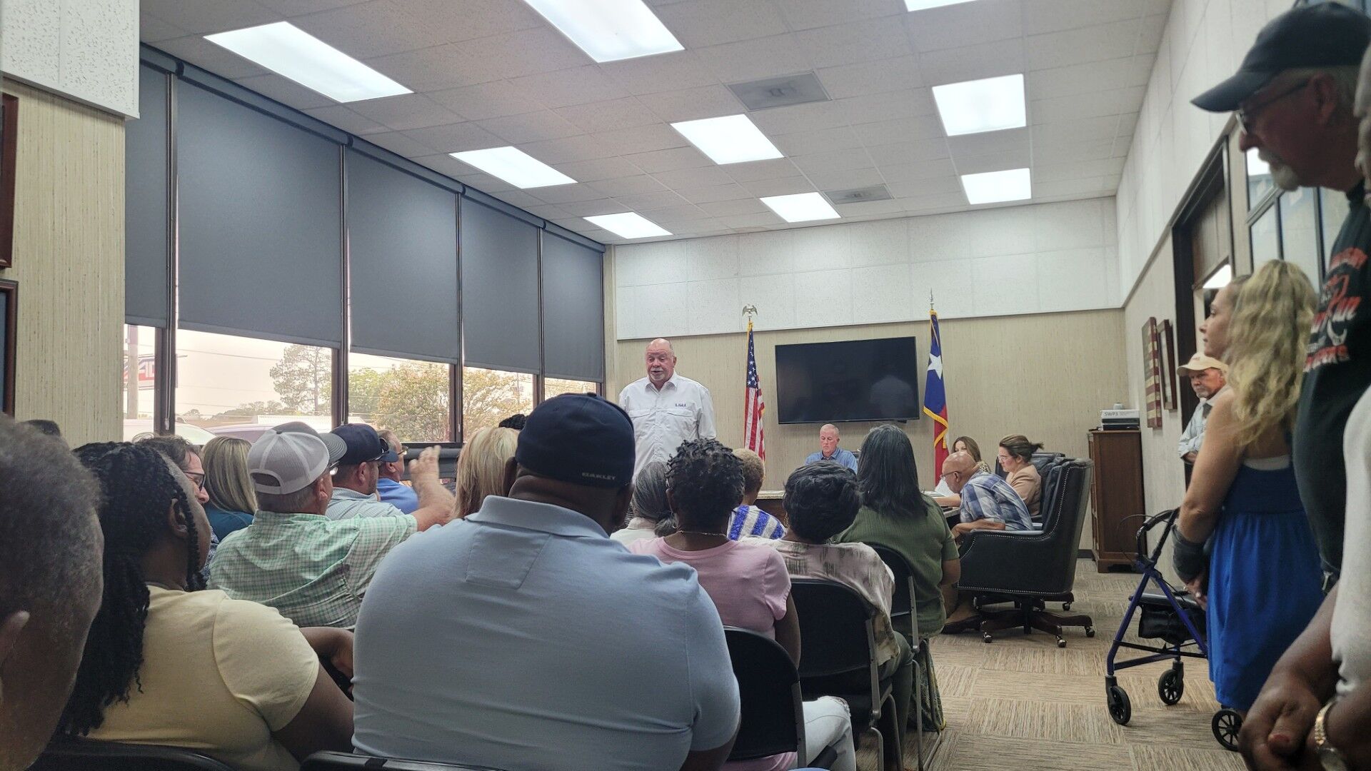 Zoning Request Draws Large Crowd to City Hall | Kgas | easttexastoday.com