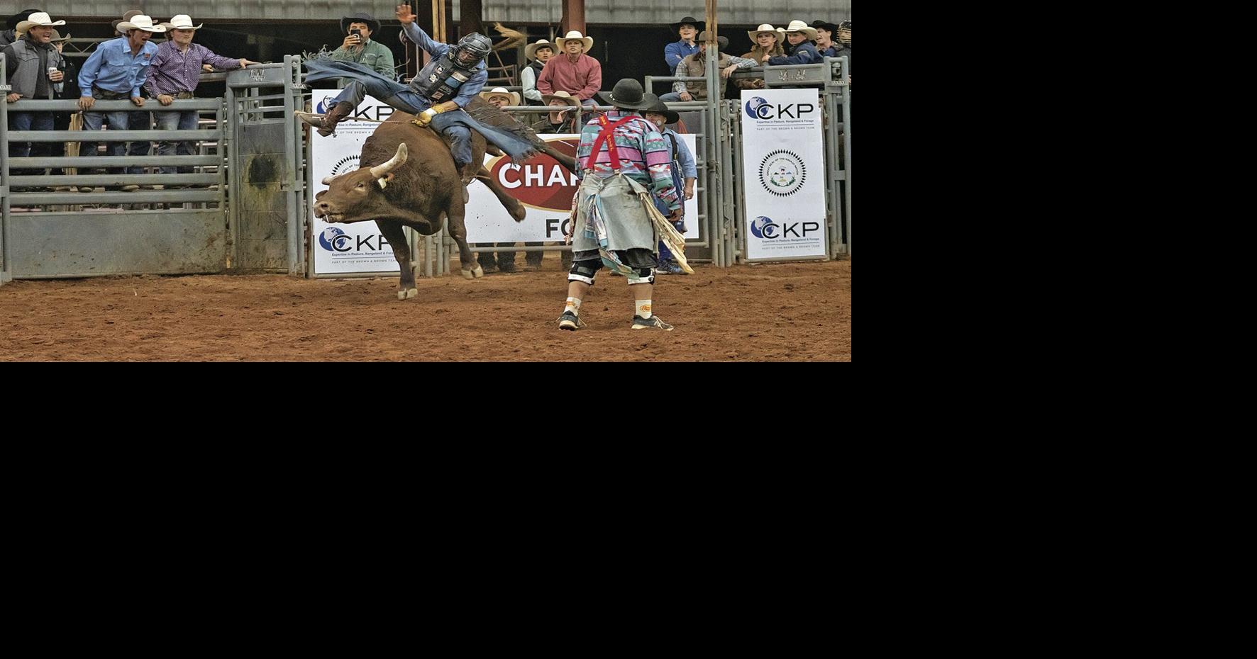 Broken bones no deterrent for bull riders | | eastvalleytribune.com