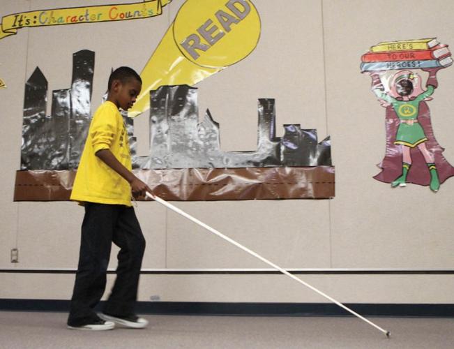 Ahwatukee student adjusting rapidly at Milenio after losing sight ...
