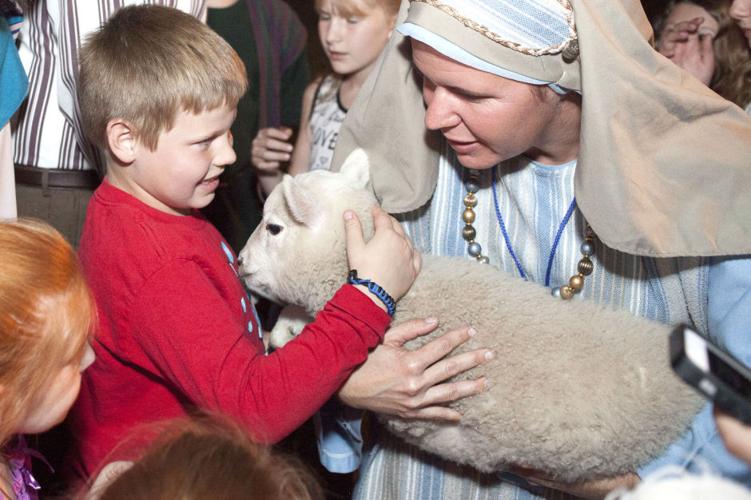 Photos: Mesa Arizona Easter Pageant | Get Out | eastvalleytribune.com