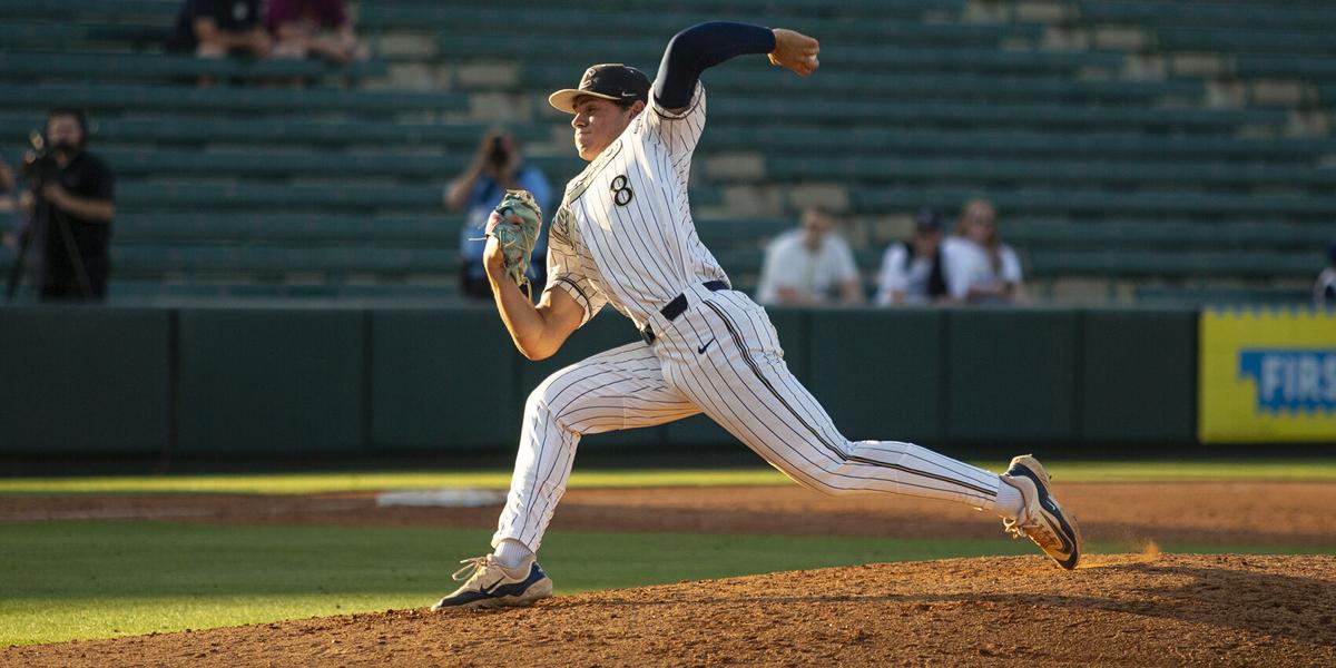 Casteel leaves no doubt, cruises to second straight 5A baseball title ...