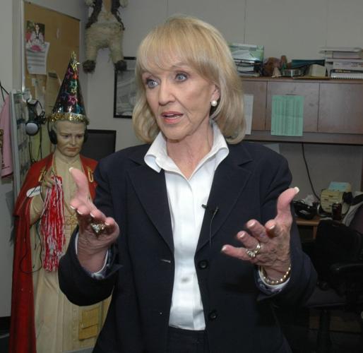 Head of economic development group asks Brewer to veto controversial ...