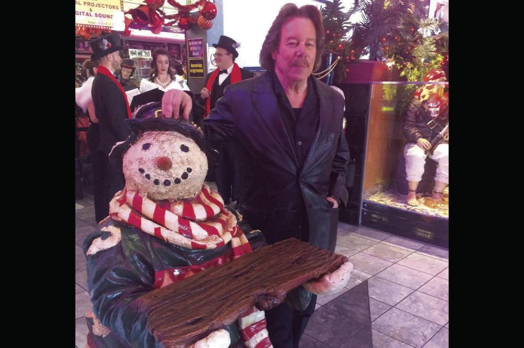 Michael Pollack spreads holiday cheer, lights | Get Out ...
