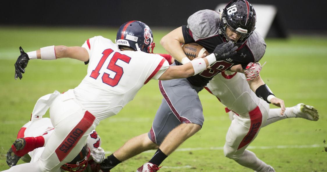 Photos: DI Football Championship | Photos & Video | eastvalleytribune.com
