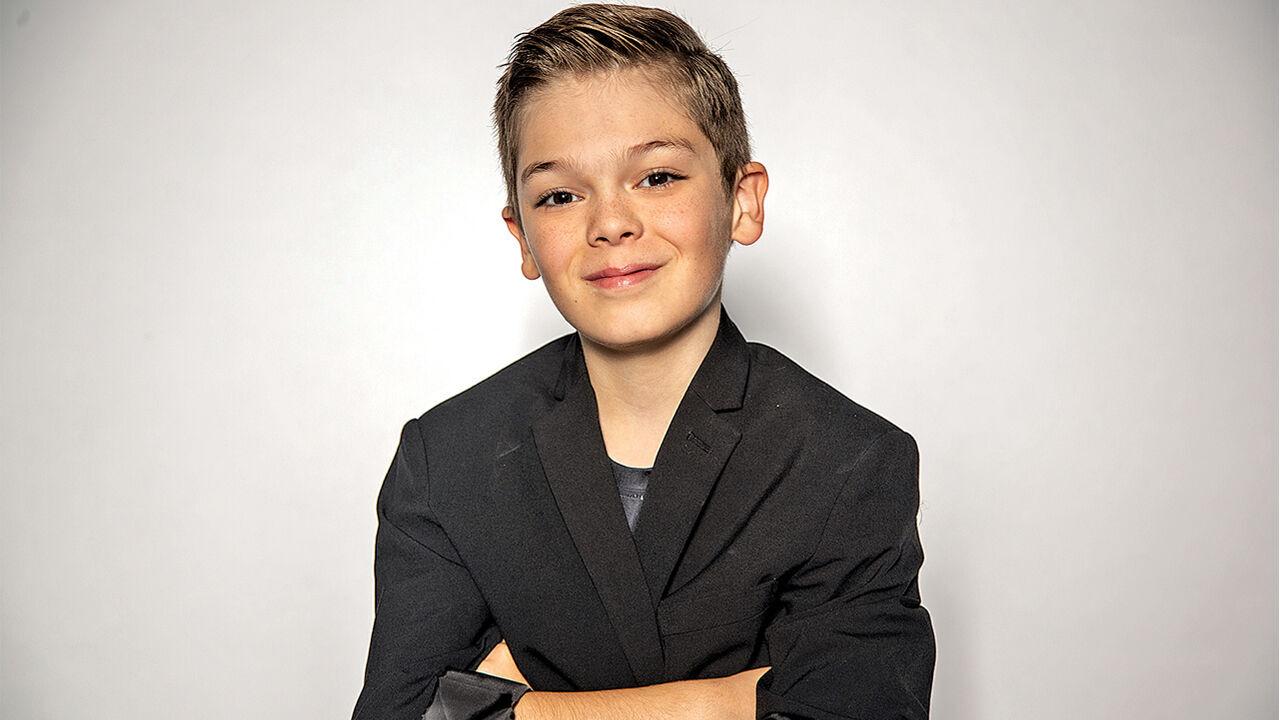 Broadway’s bright lights beckon QC actor, 13 | | eastvalleytribune.com