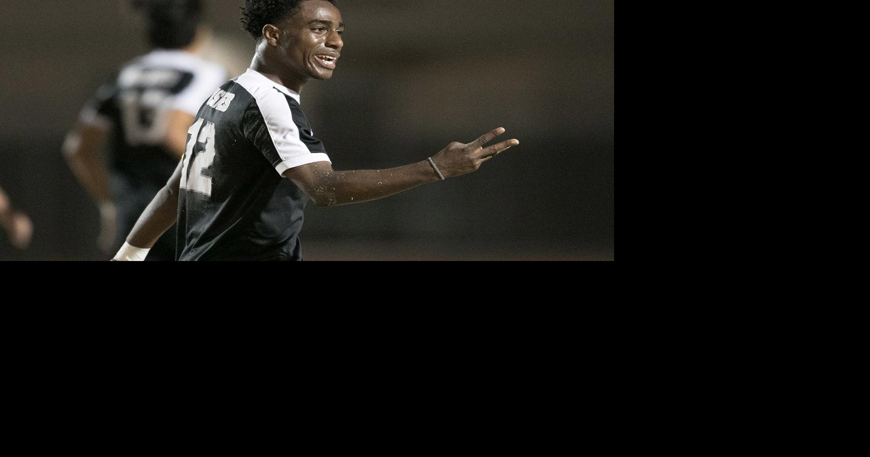 Talented seniors leading Hamilton soccer to successful season | Sports ...