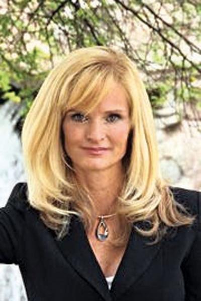 Local resident earns prestigious law award | Ahwatukee Foothills ...